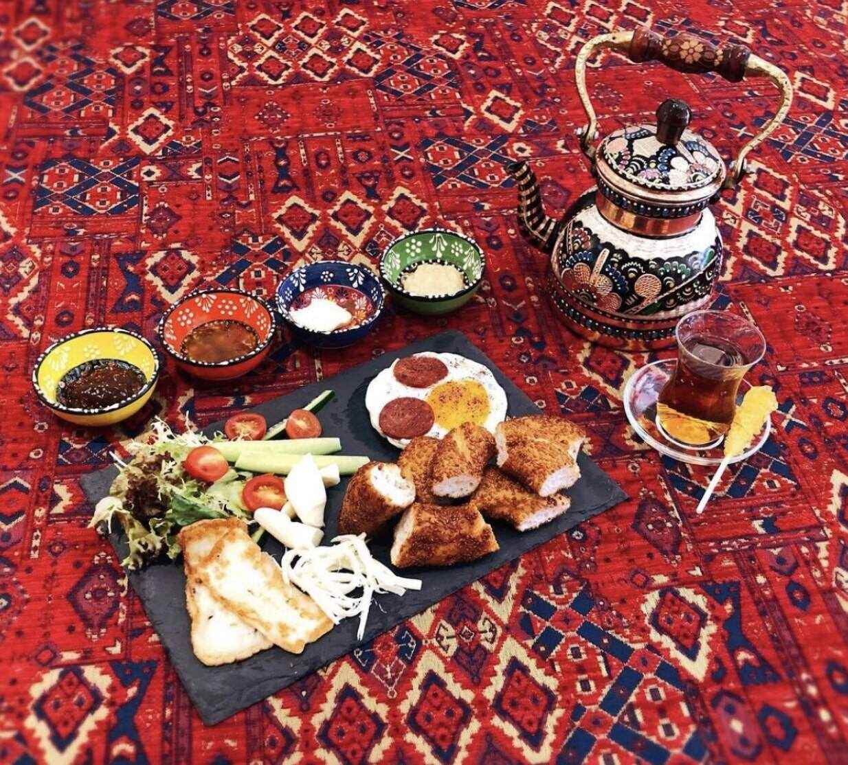 Lonely Paisley Cafe Review: Take a trip around the world at this ...