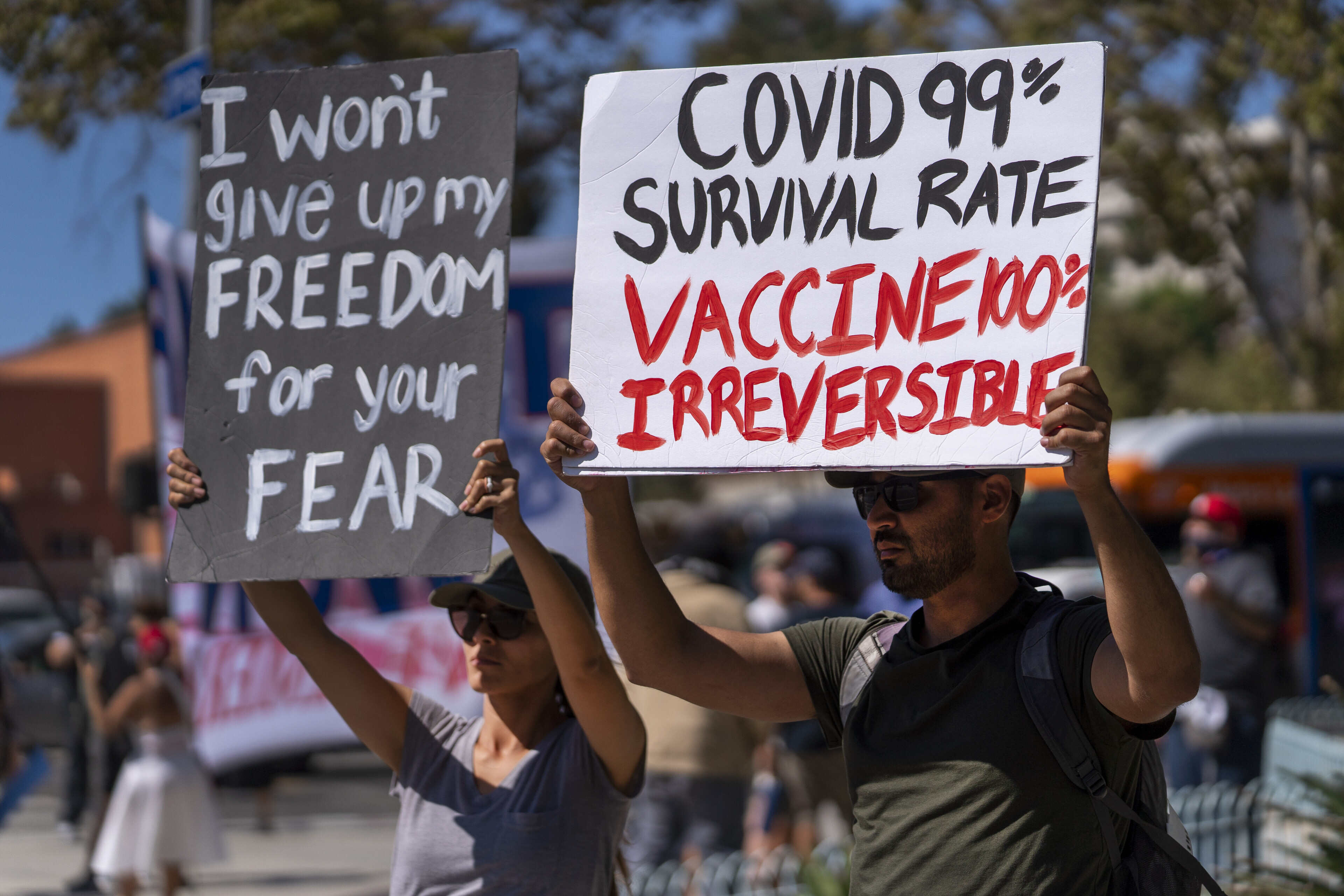 US school staffer wears Blackface in Covid vaccine protest, claiming to ...