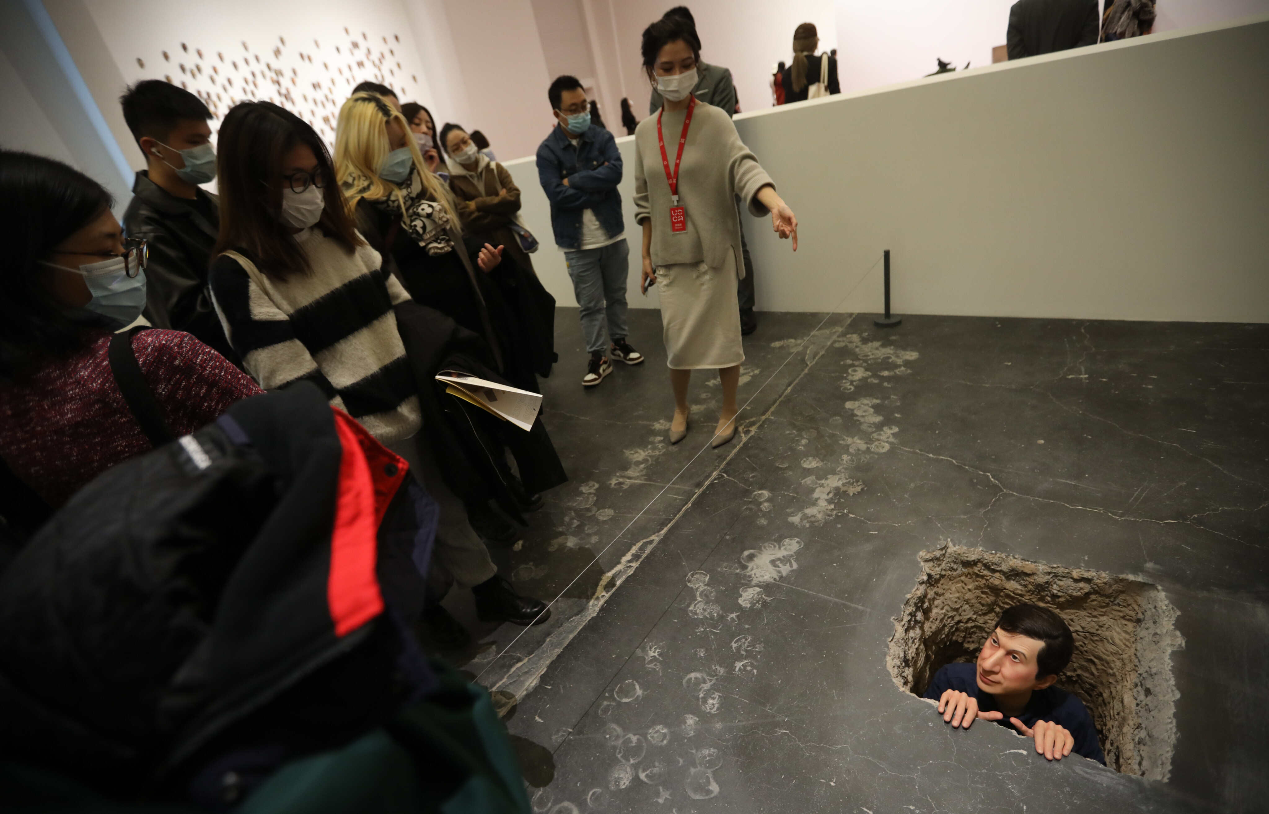 Show off photo prompt: Popping in to say hello! | Young Post Club