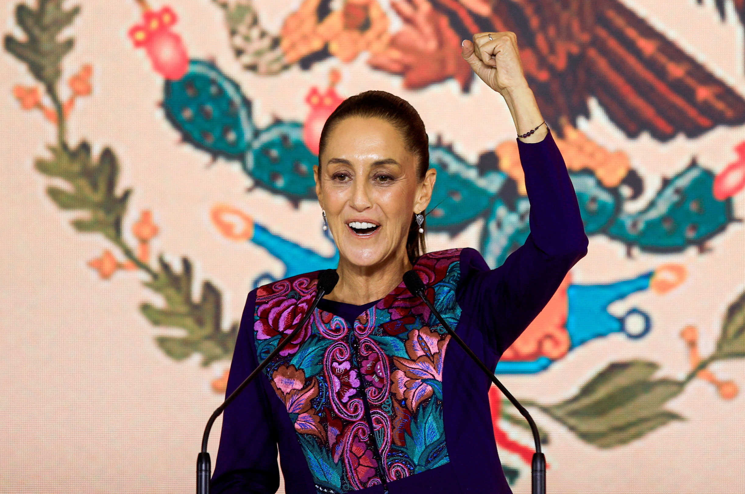 Claudia Sheinbaum makes history as Mexico’s first female president ...