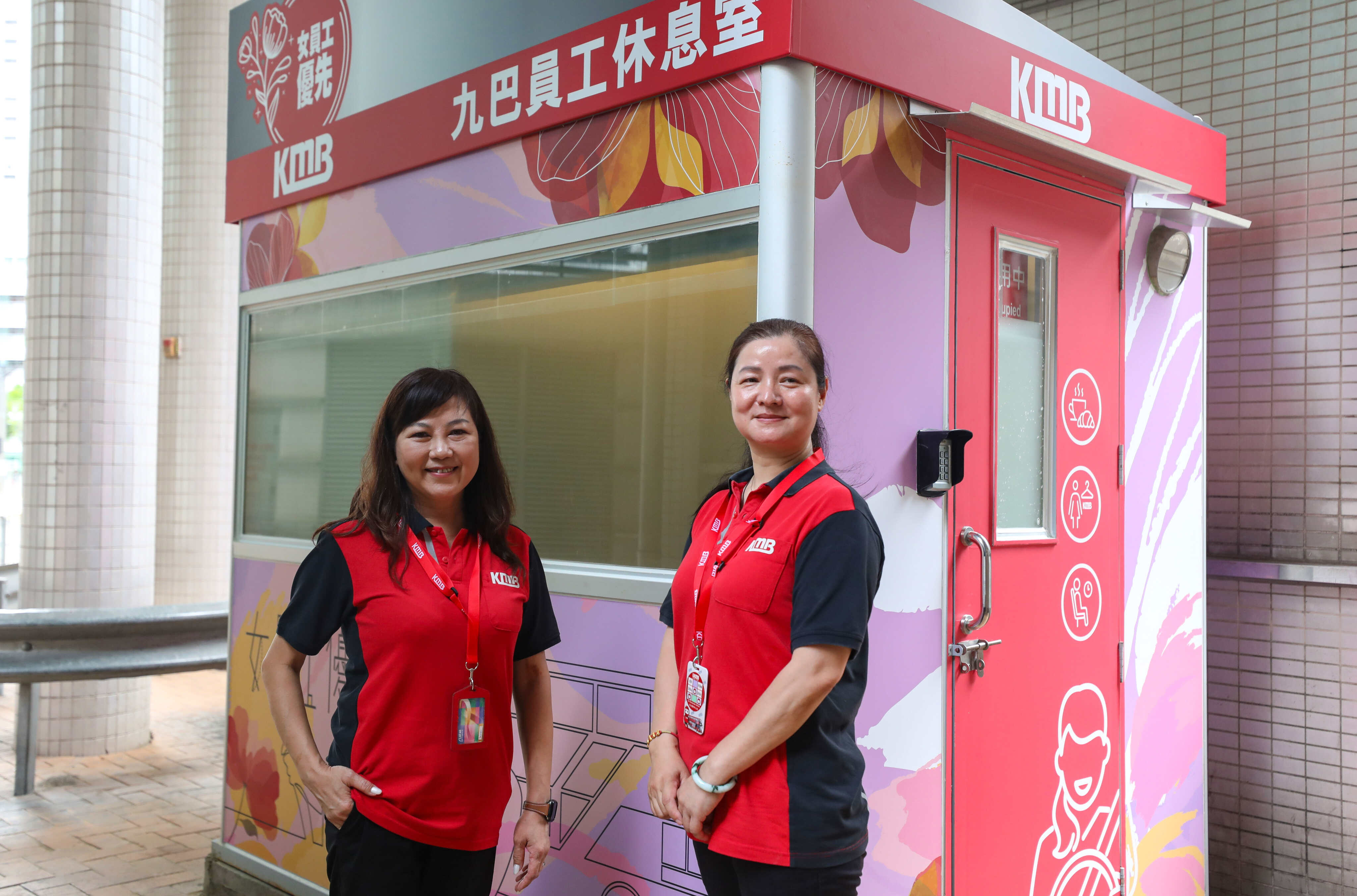 KMB launches bus route operated exclusively by female drivers | Young ...