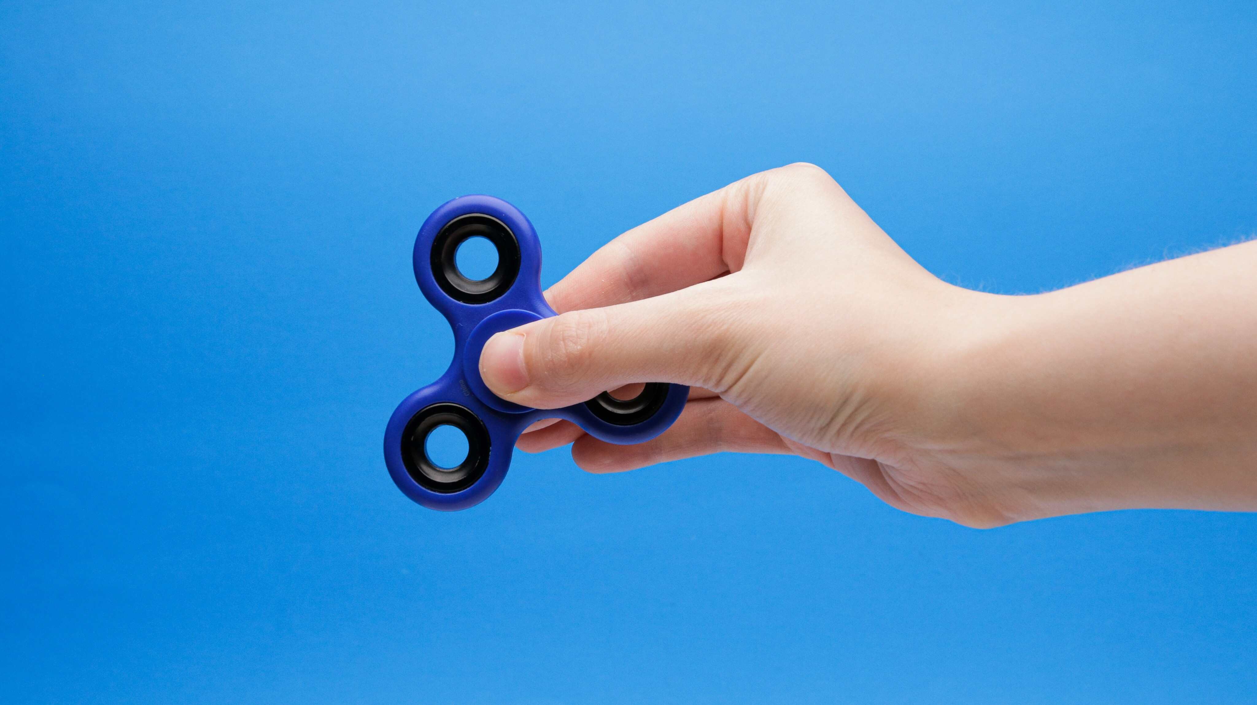 How fidget spinners could help students focus in class | Young Post Club