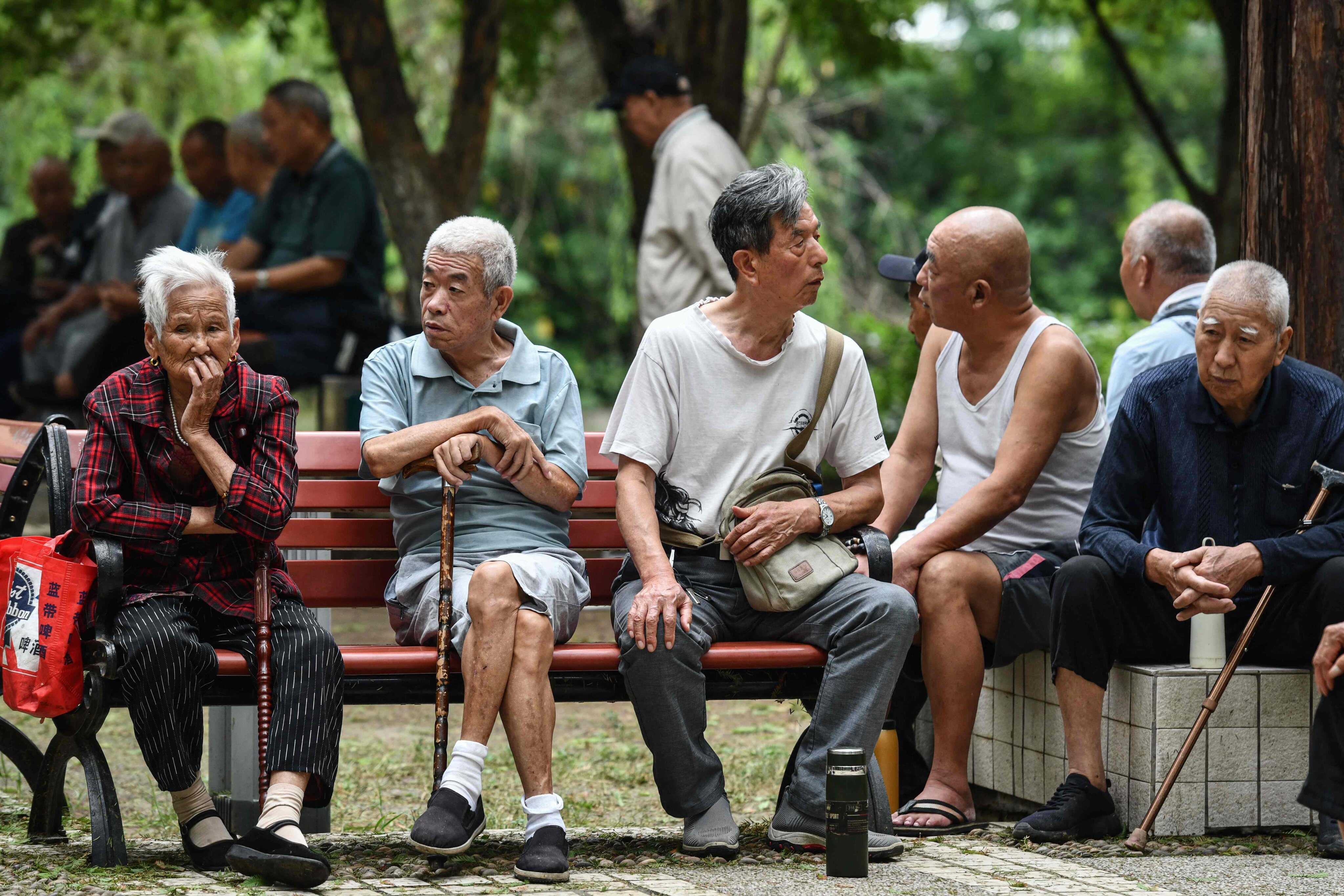China encourages elderly to volunteer as workforce shrinks and population ages | Young Post Club