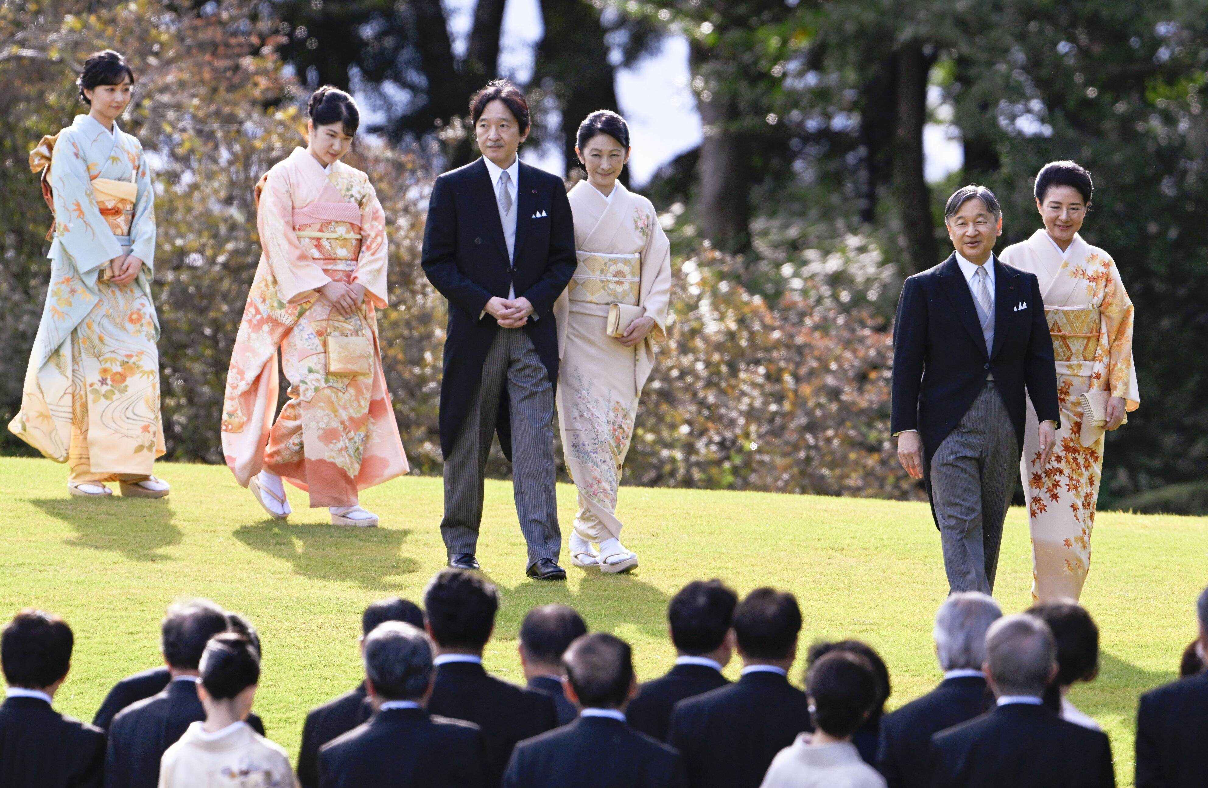 The Lens: Japan urged to modernise monarchy with female succession ...