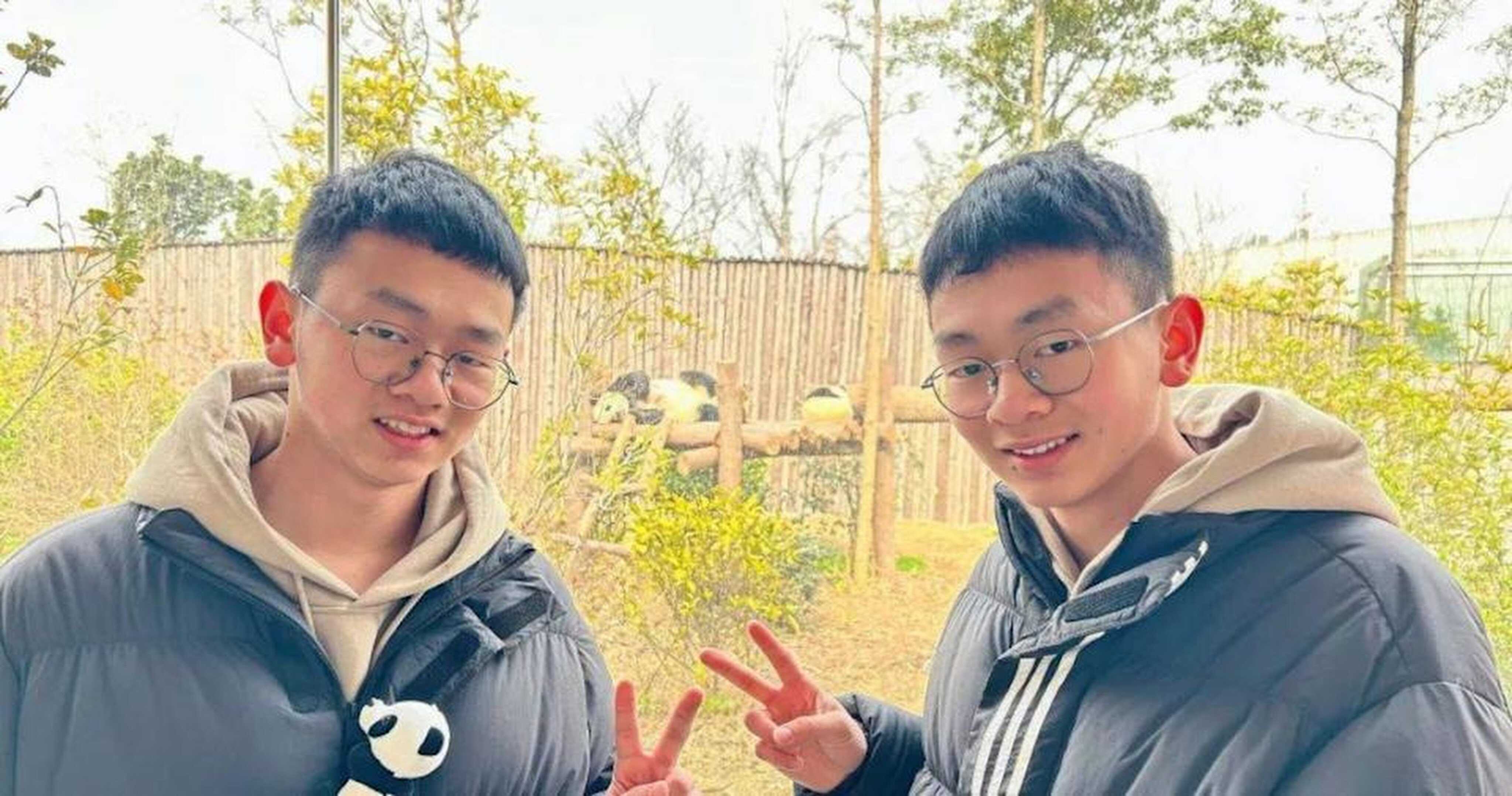 Seeing double: Chinese twins achieve identical gaokao scores | Young ...