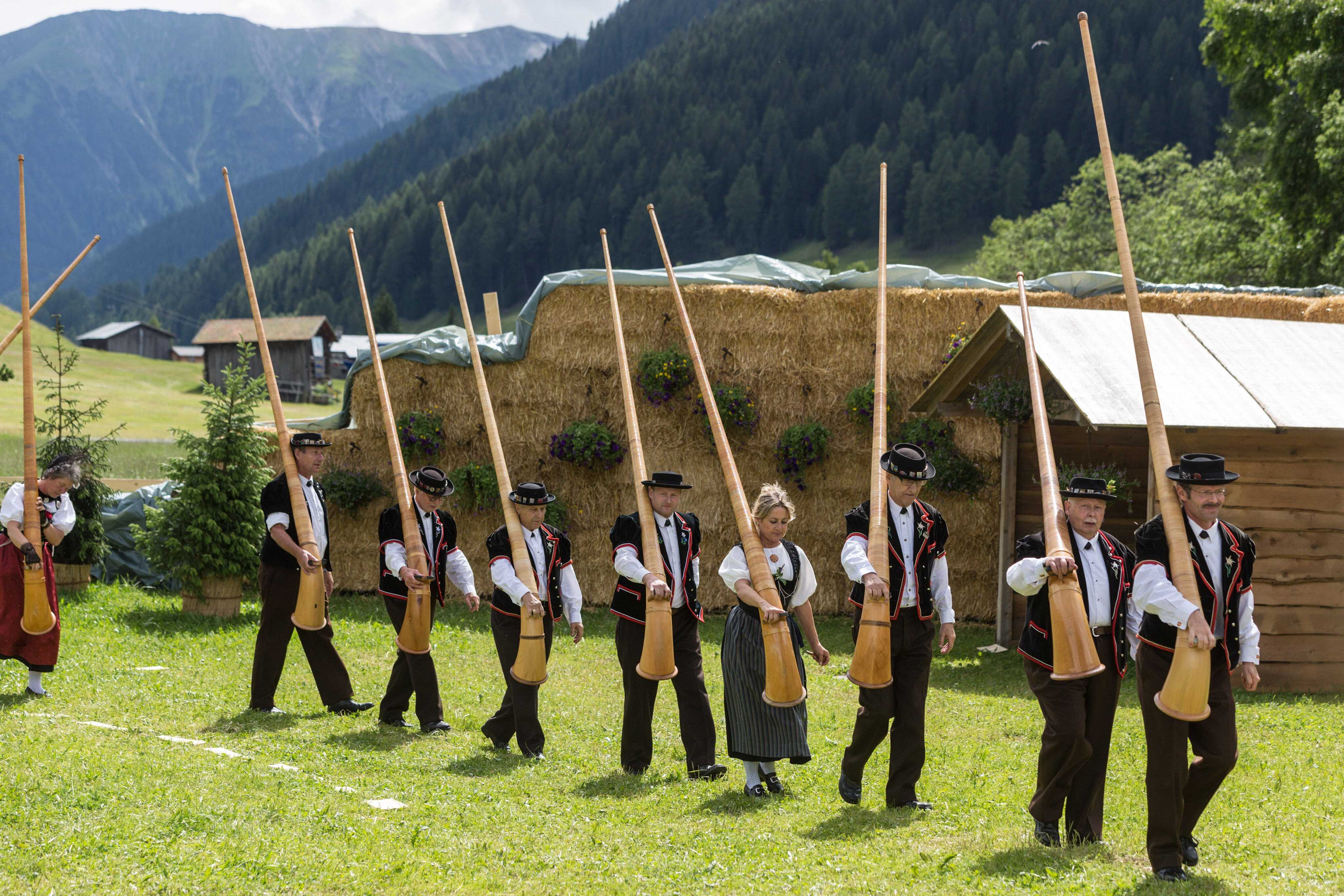 Switzerland’s yodelling tradition gains Unesco recognition | Young Post ...