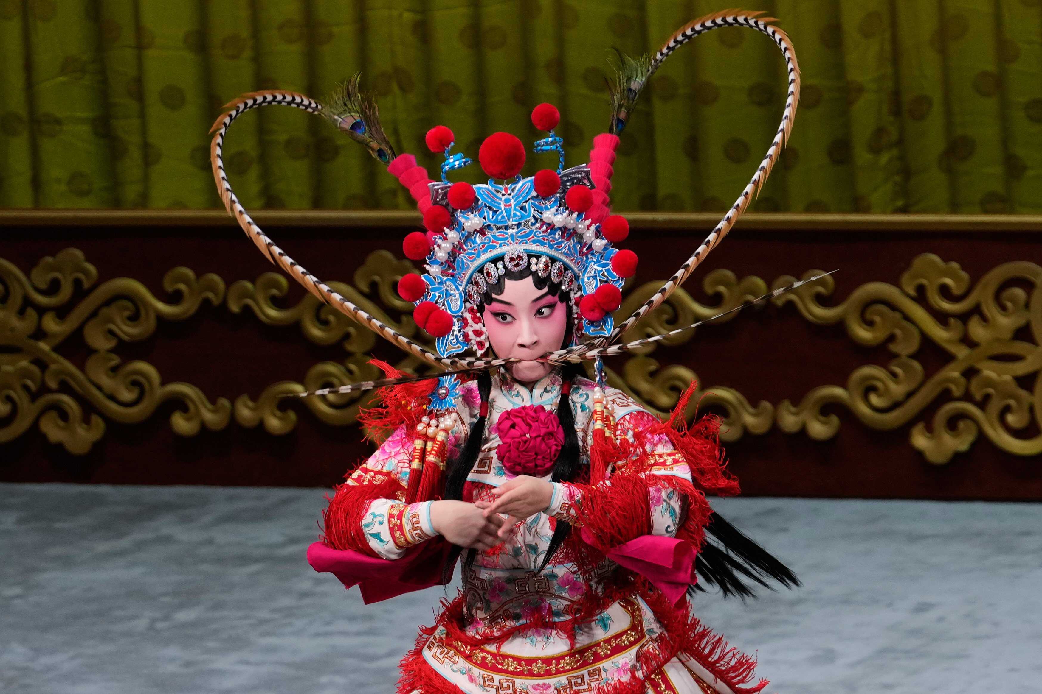 Rising star of Peking opera: Zhang Wanting shines in her debut ...