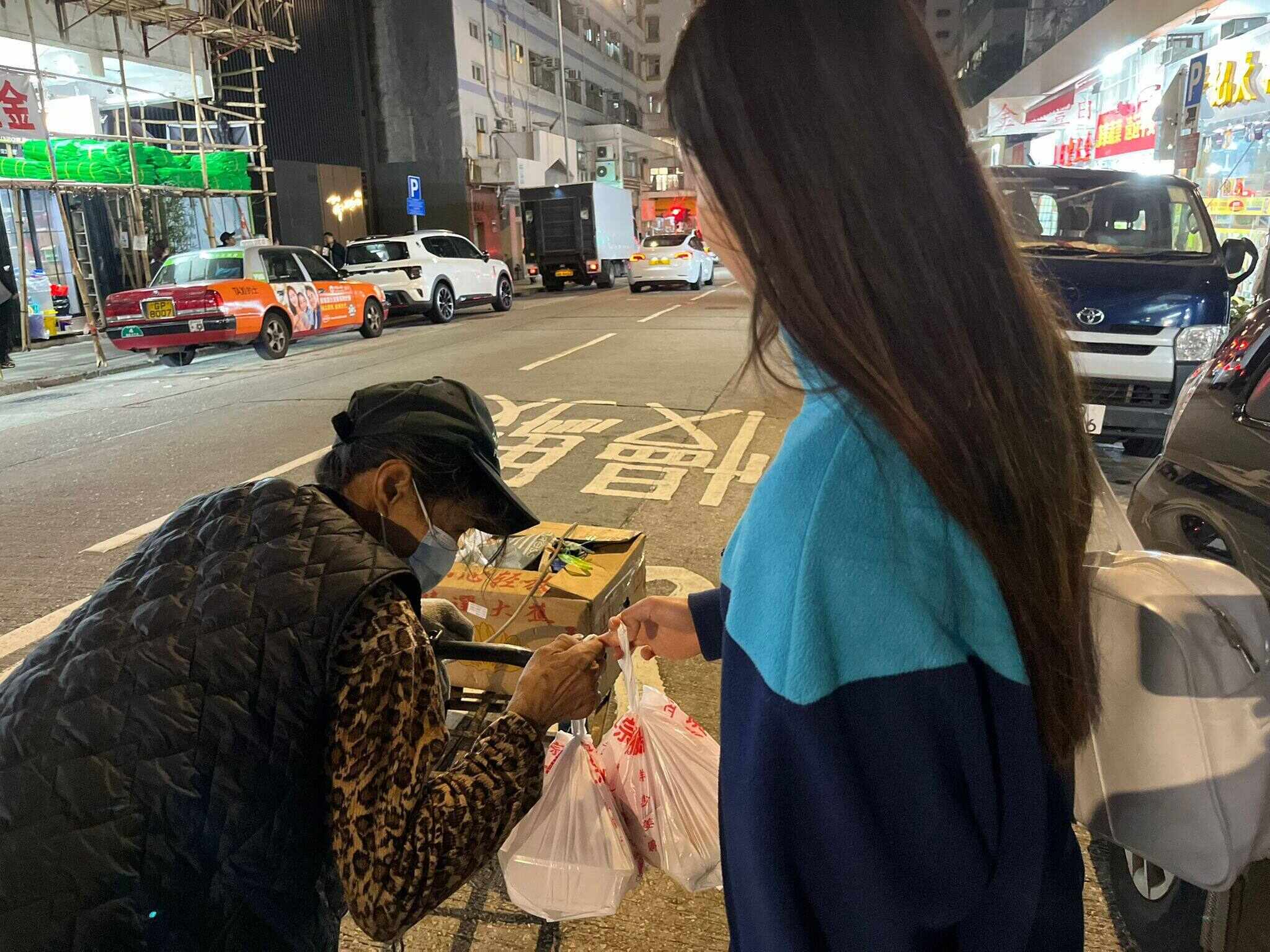 Why this Hong Kong teen is giving away hot meals to the elderly | Young ...