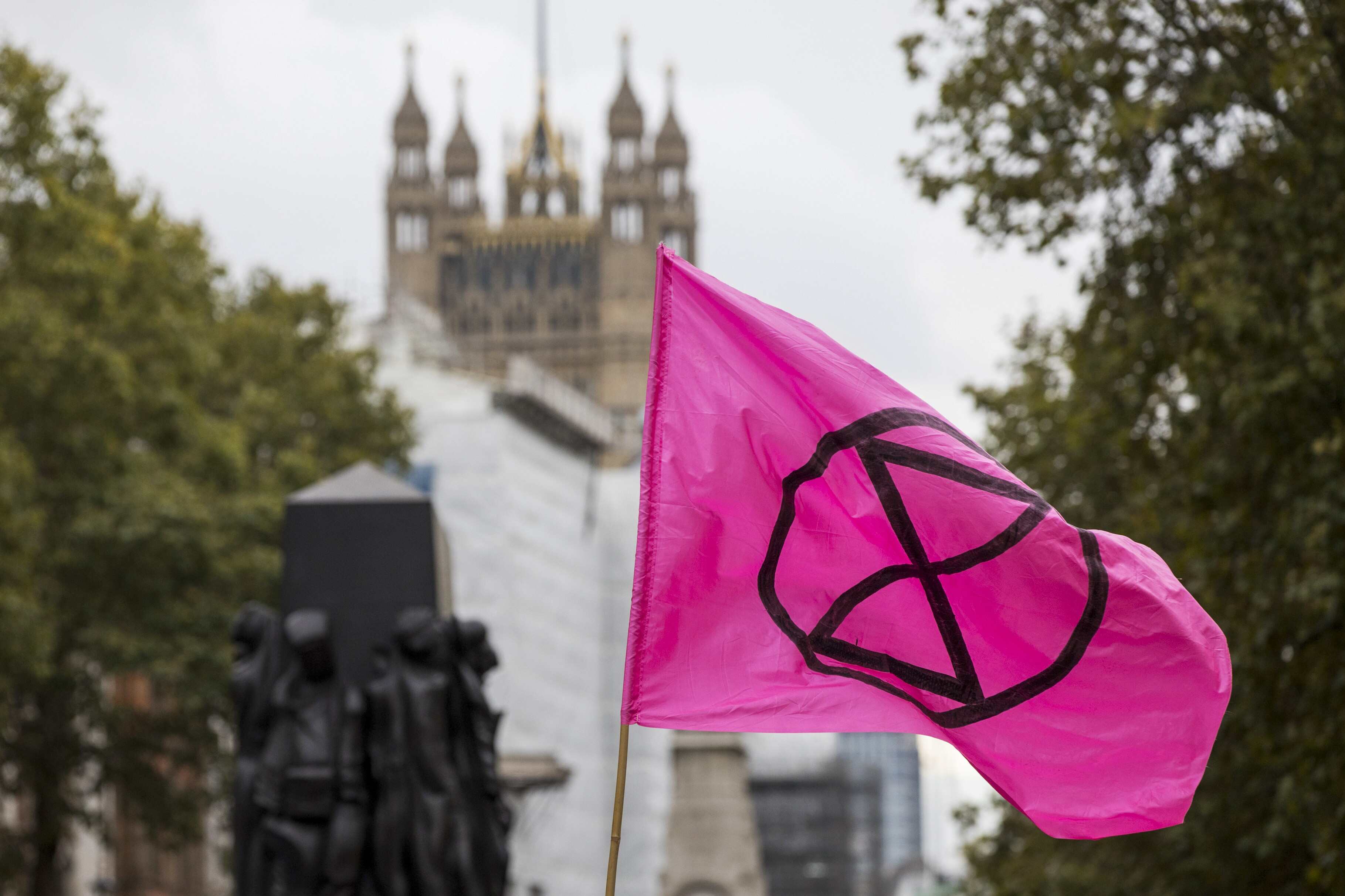 Extinction Rebellion protests cause disruptions in London, New York and ...