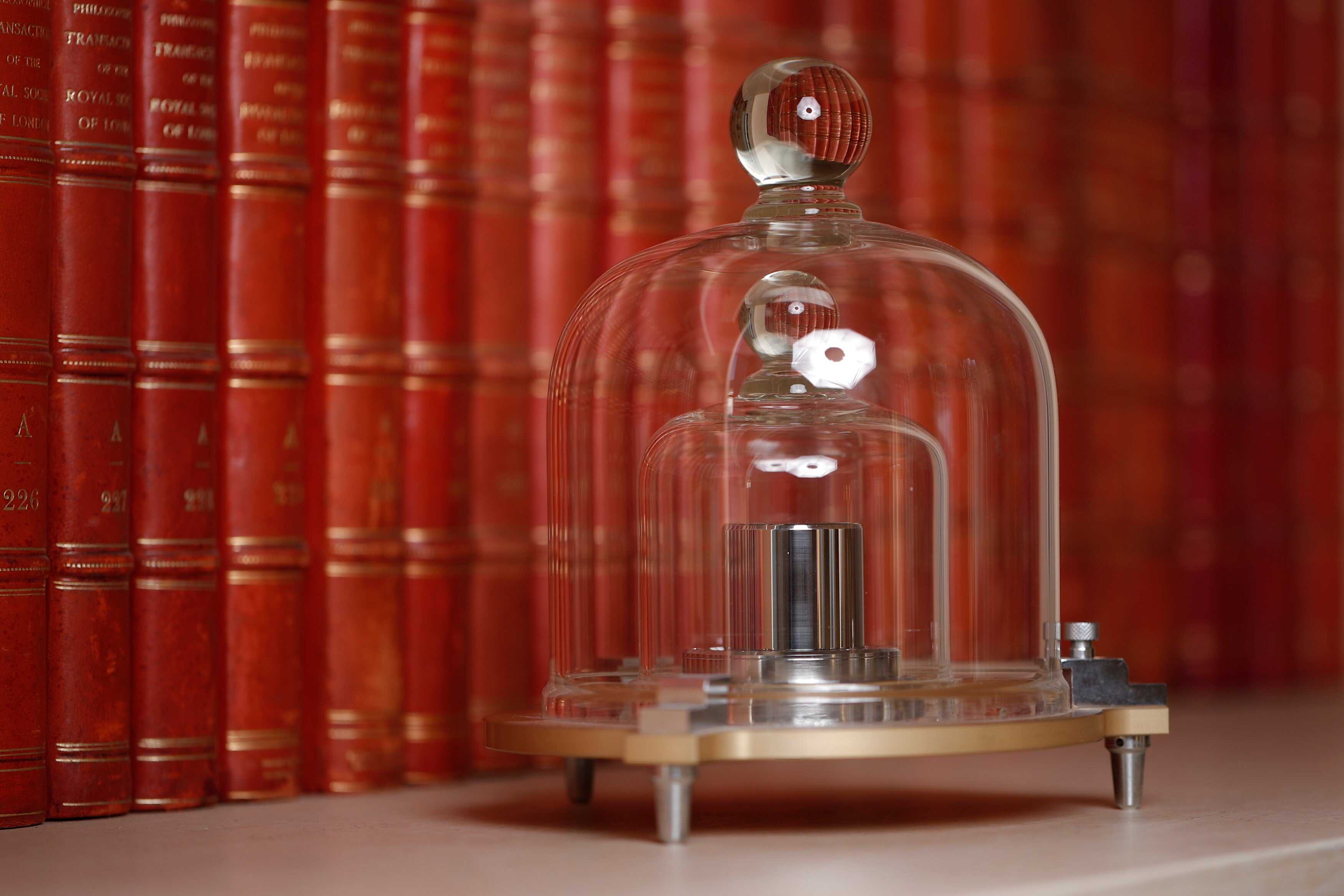 The definition of a kilogram is about to change; what do the public ...