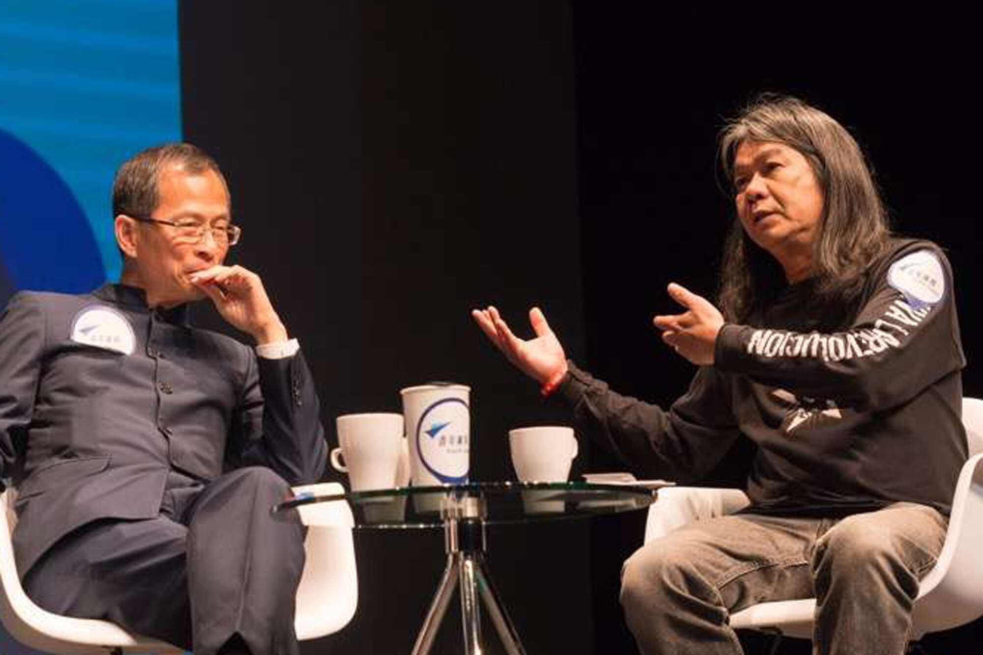 HK political rivals "Long Hair" and Jasper Tsang went away together ...
