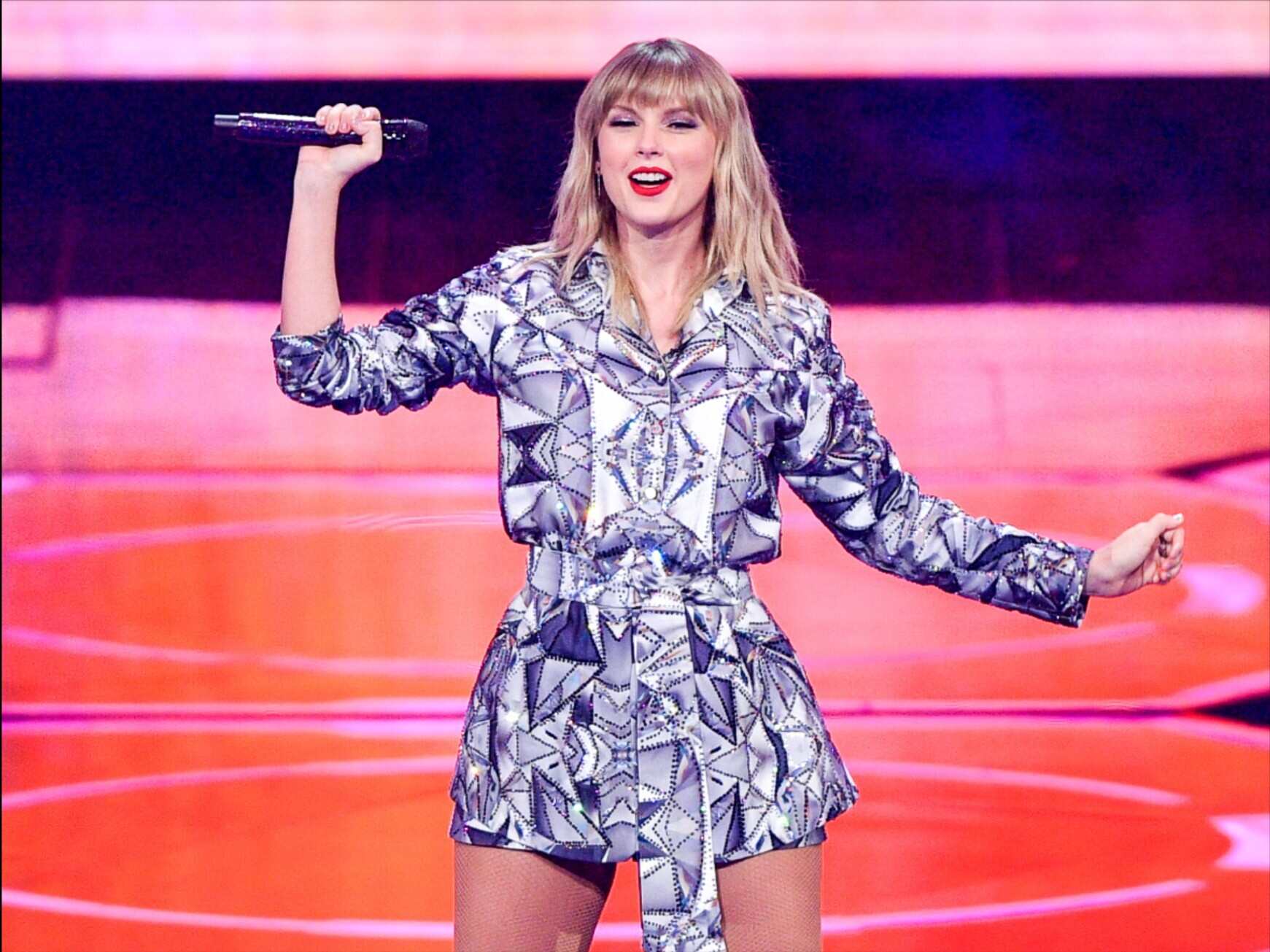 Taylor Swift wins fight against former label Big Machine to sing her ...