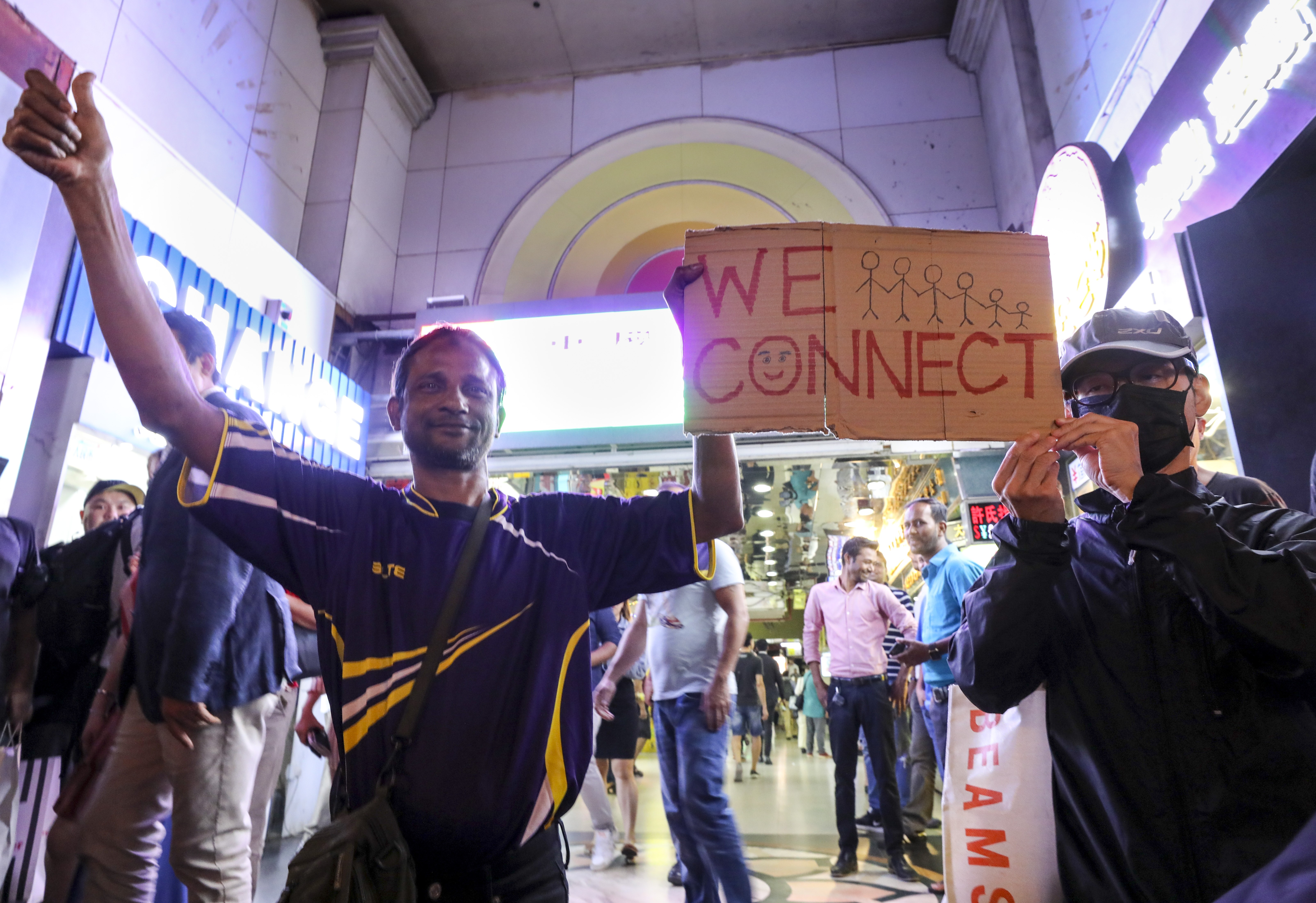 Hong Kong protests: Singalong held in Tsim Sha Tsui in appreciation of ...