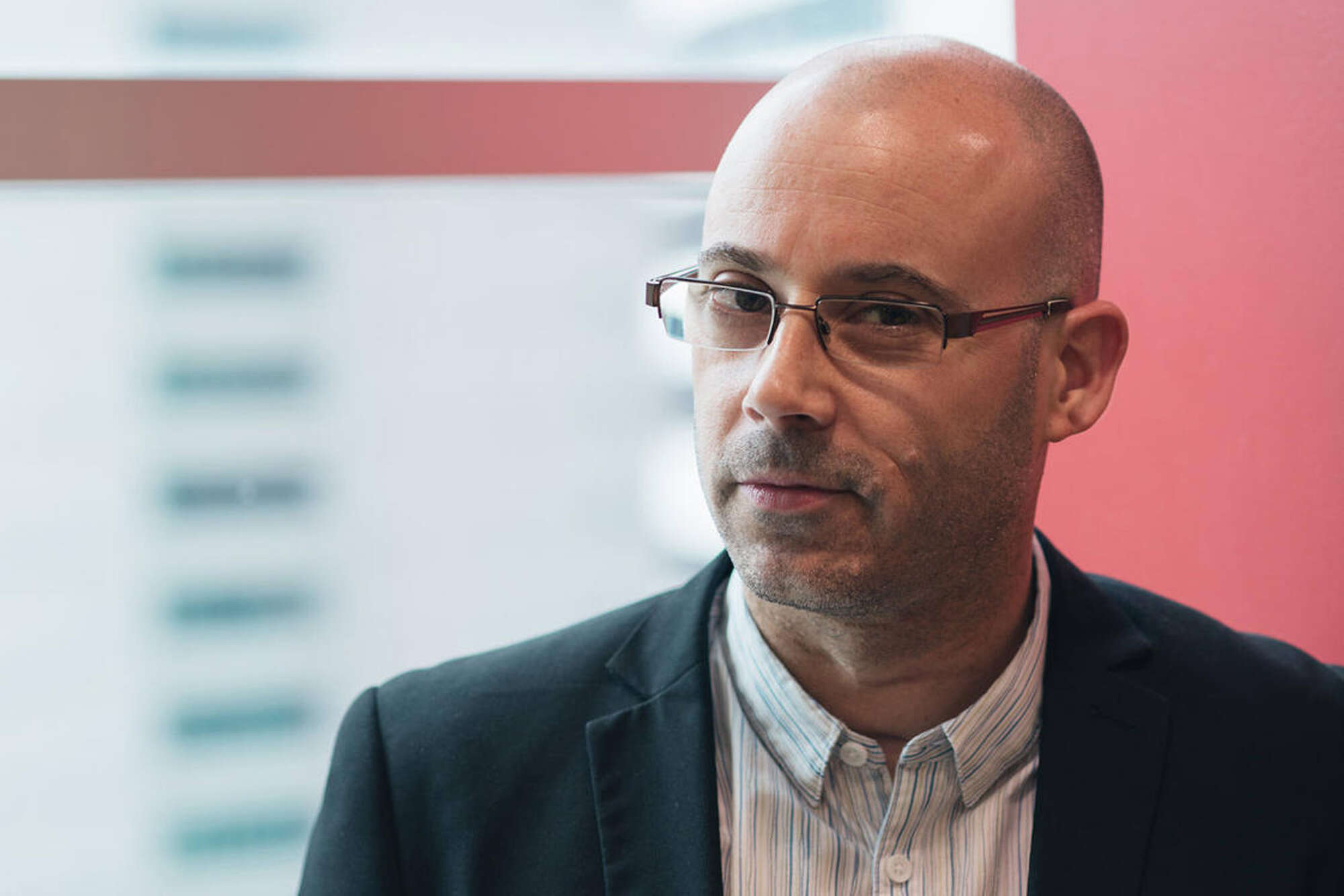 "You think alone, you write alone" - Keith Gray on being a writer ...