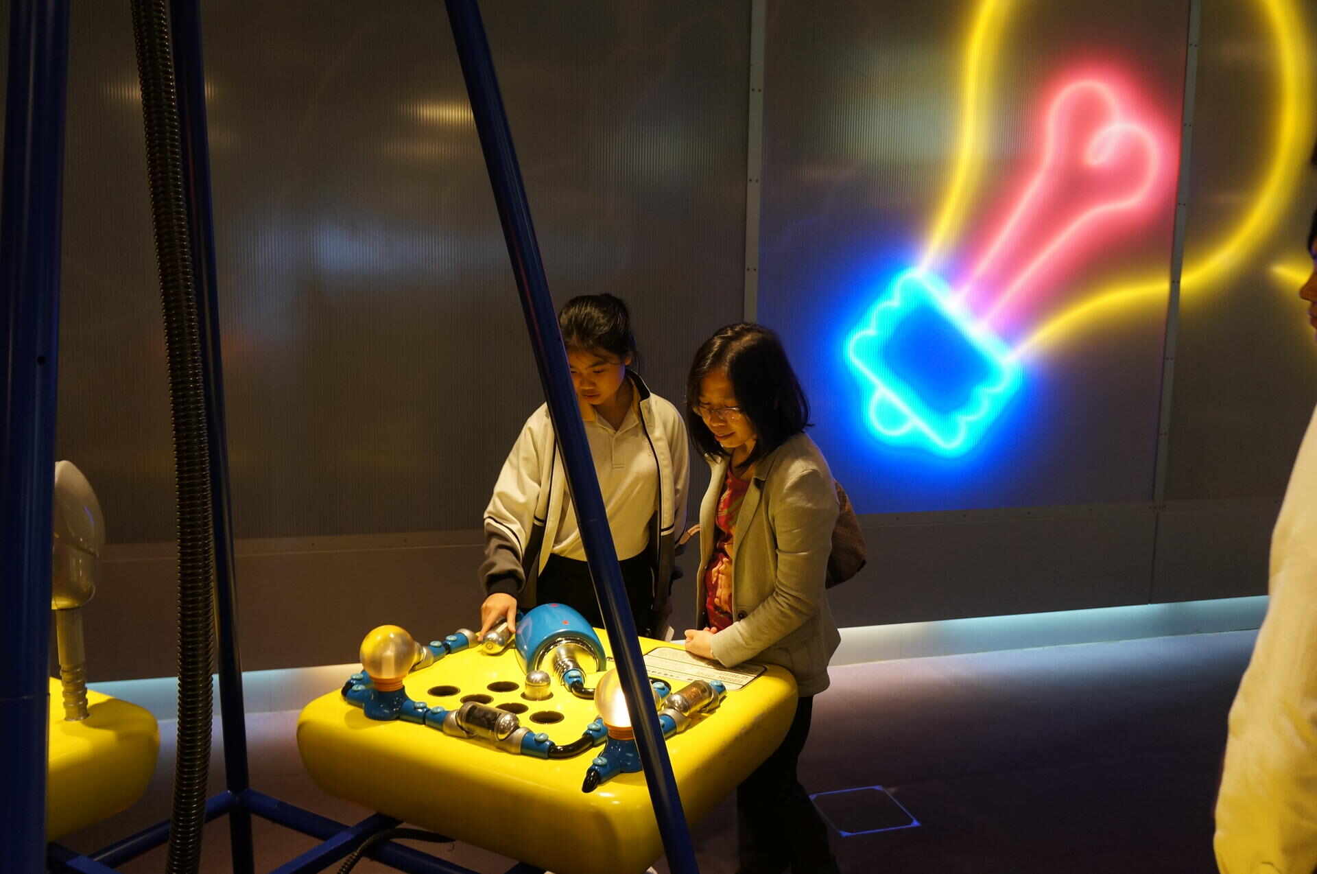 Kit Sam Lam Bing Yim Secondary School's Life-wide Learning Week was fun ...