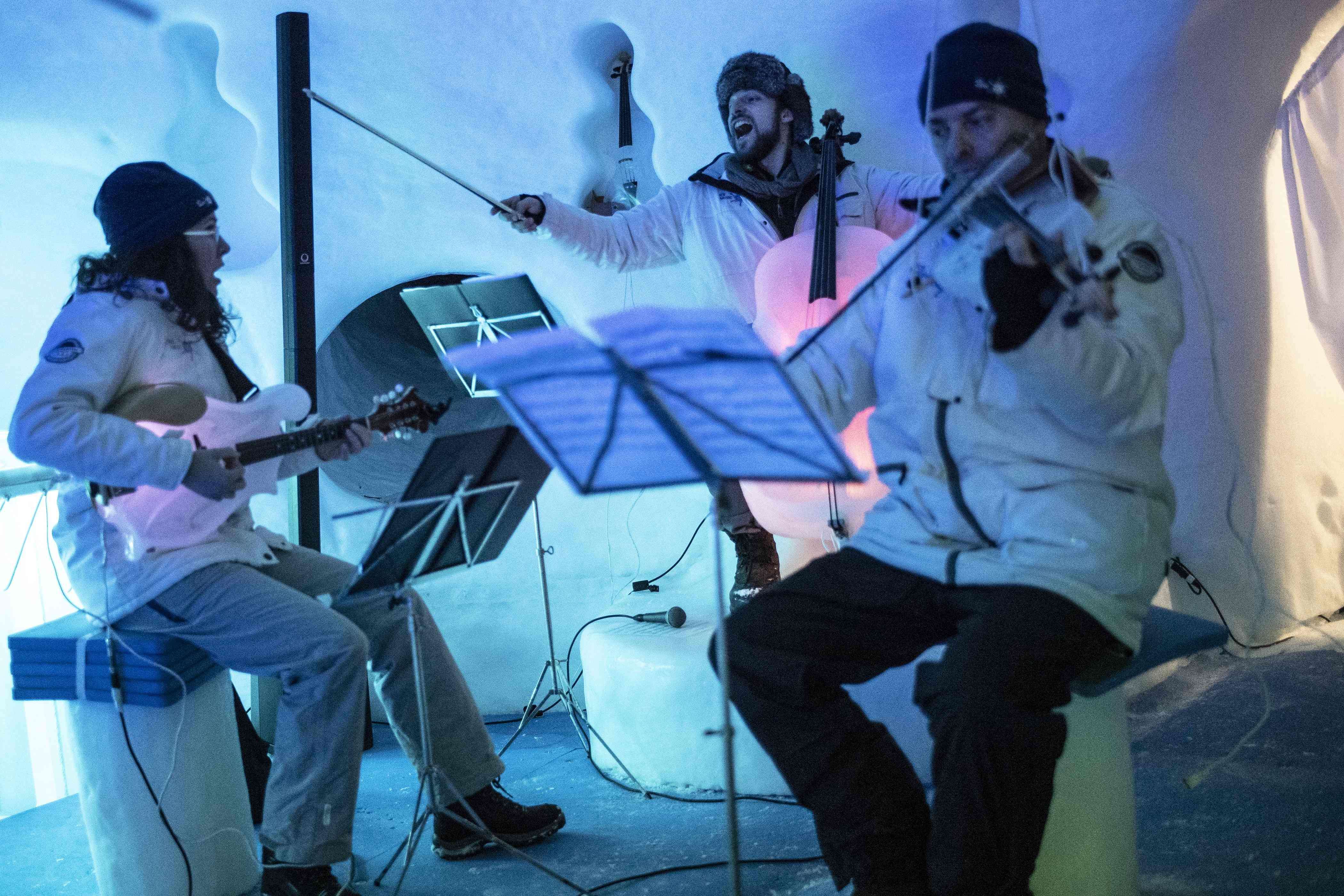 Move aside, Elsa - this orchestra makes beautiful music with ice ...