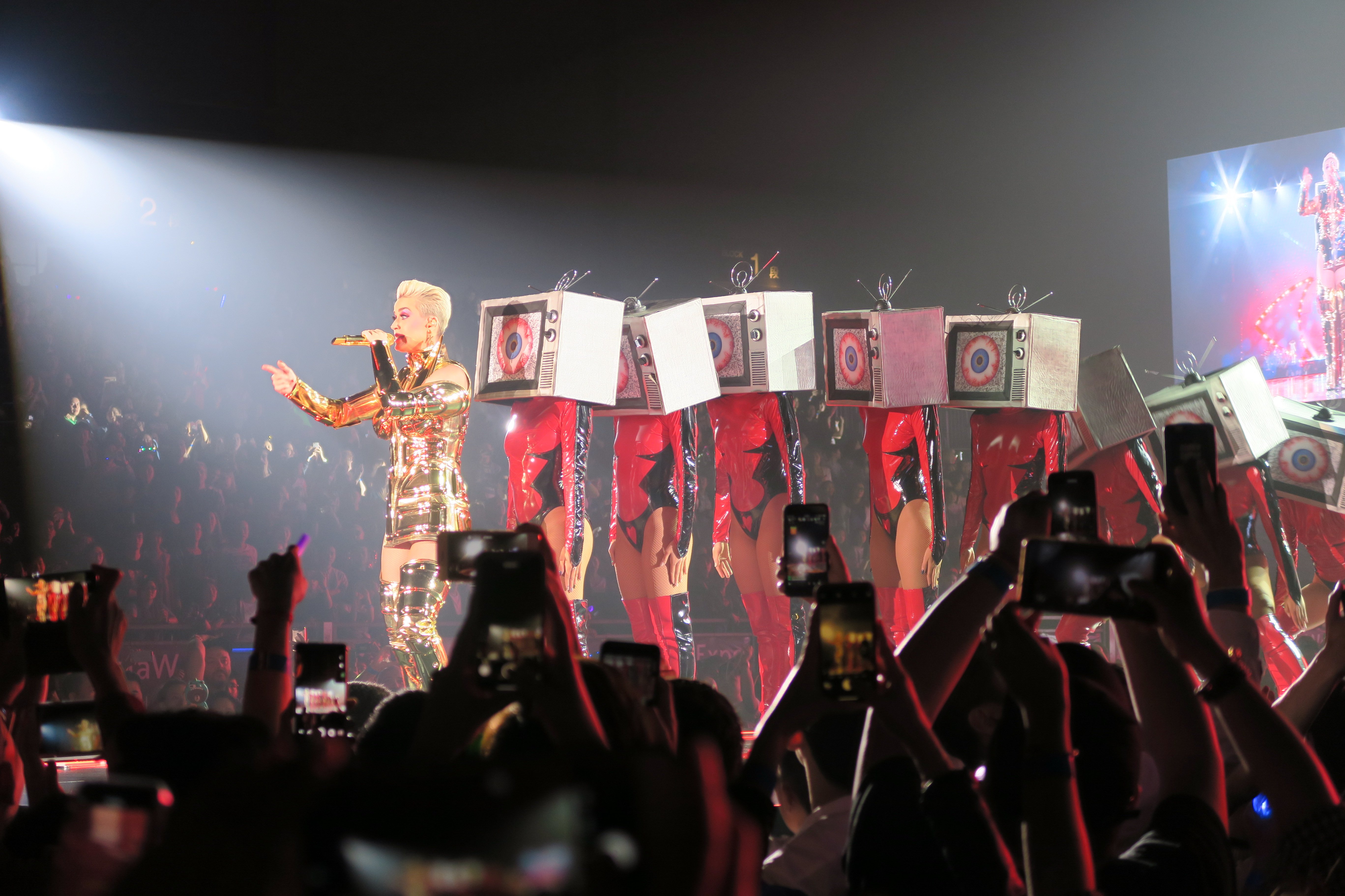 Katy Perry dazzled in a spectacular show you'll wish you were a Witness ...
