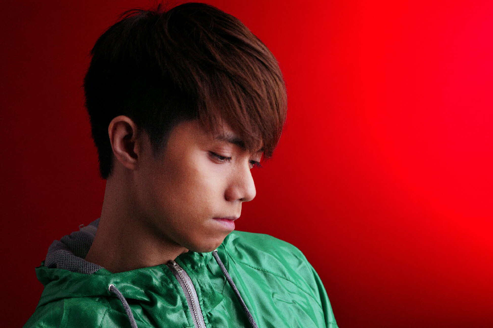 Cantopop singer Hins Cheung accused of supporting Hong Kong ...