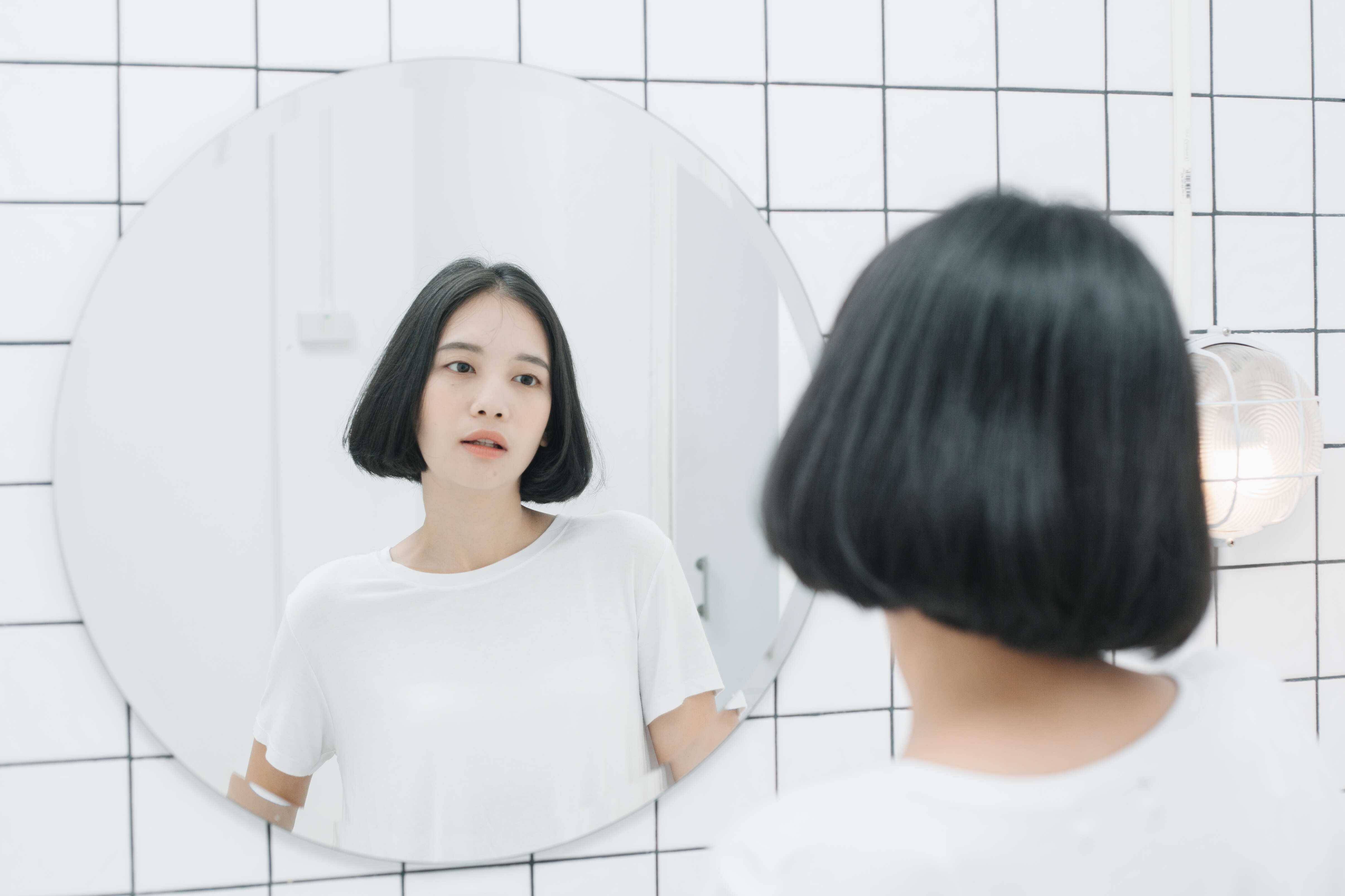 Short story: Mirror, mirror on the wall, you just can’t look away at ...