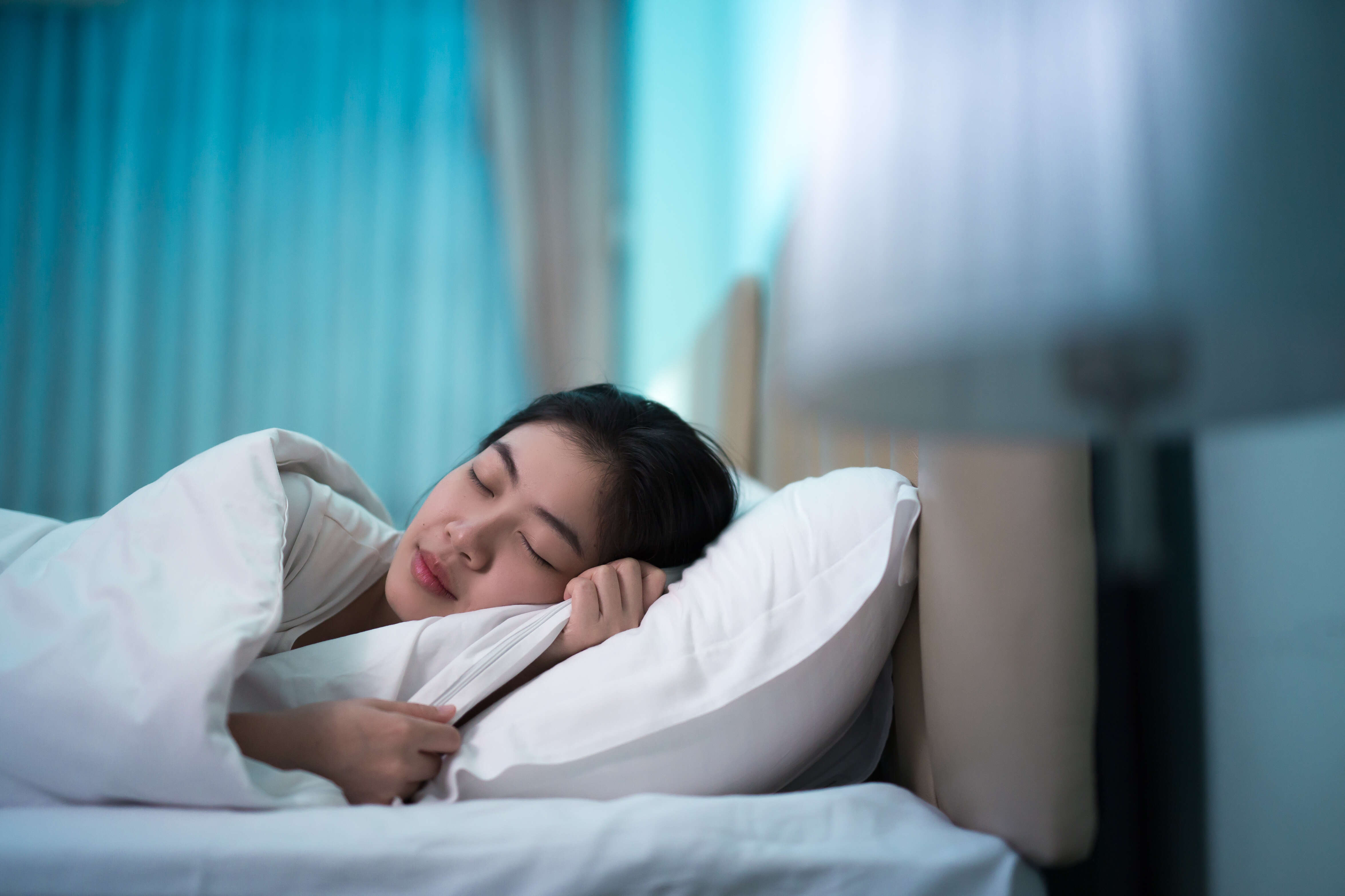 10 practical tips from our readers to help you fall asleep quickly for a good night's rest ...