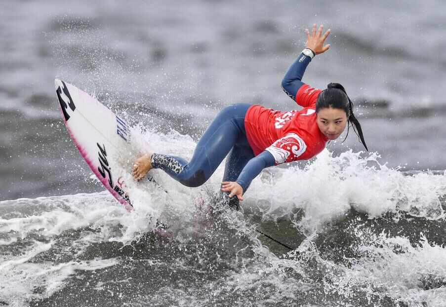 Teen surfer Shino Matsuda has a secret weapon for making the Japanese ...